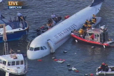 Queens Crap: Plane crashes into Hudson River