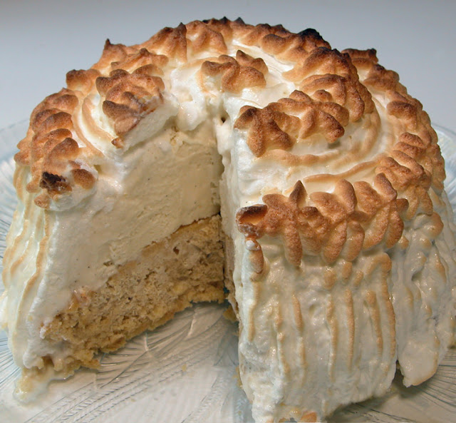 Cooking Weekends: Daring Baker Challenge, August 2010; Baked Alaska