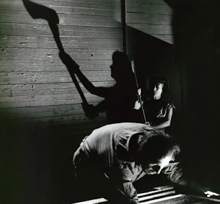 Stalking the Belle Époque: Sunday Viewing: William Castle’s “Strait ...