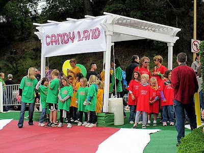 Amaze Pics & Vids: San Francisco - Giant Candyland on Lombard Street ...