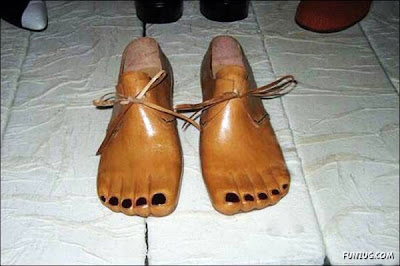 Most Funniest Shoes Pics | Funny Pictures