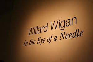 Microscopic Sculptures - Willard Wigan Amazing Art Works | Girl Tattoos ...