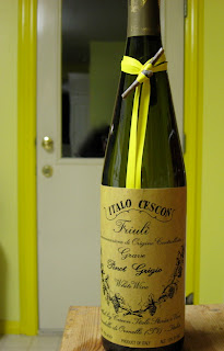 que sera sera: STICK WINE (bc the real name is not in english)