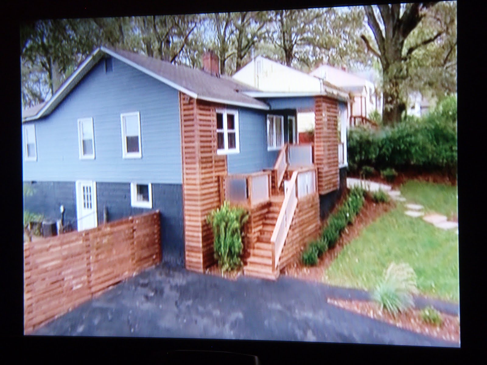 101100: DIY facade III