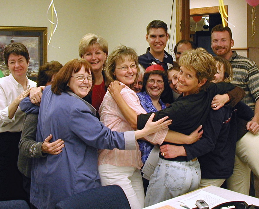 DL Hammons: (((HUGS)))