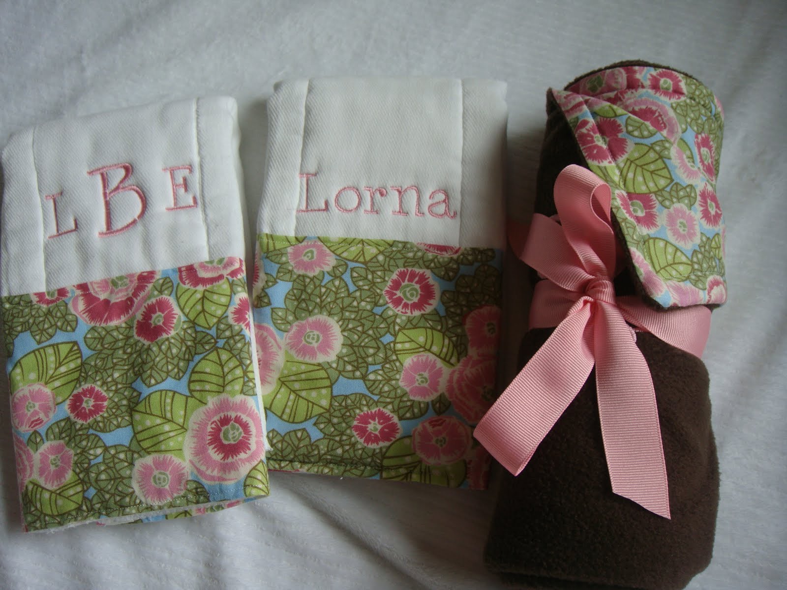 Custom Baby Clothes: Baby Gifts