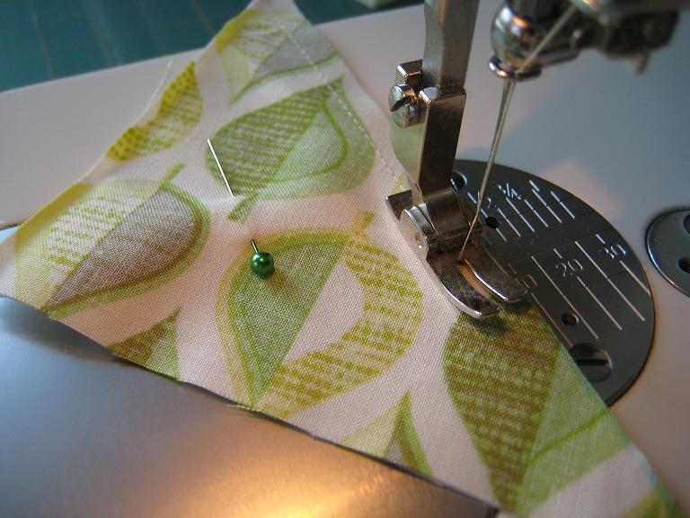 T-Block Quilt Tutorial | Quilting in the Rain