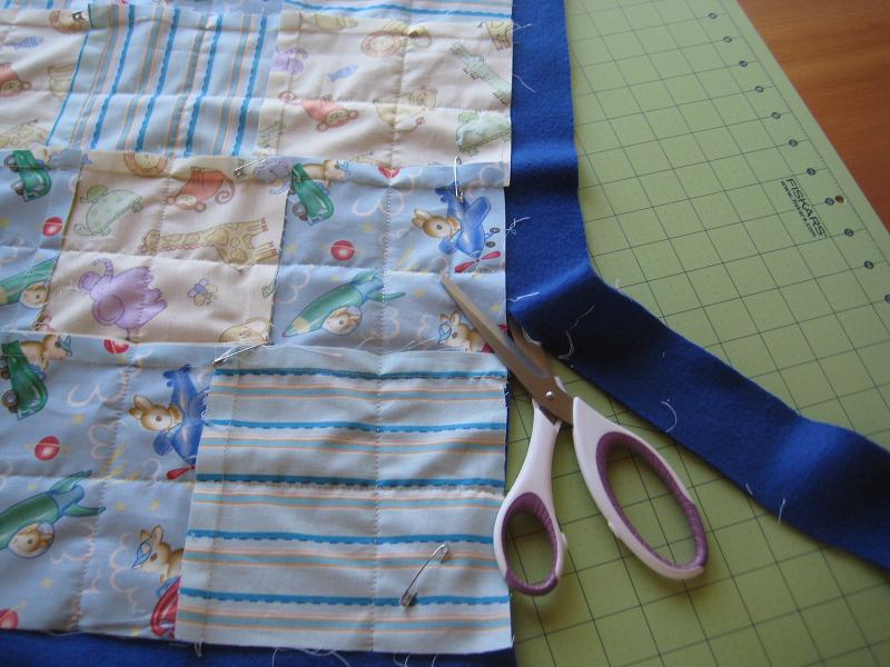 Frayed Seams Quilt | Quilting in the Rain