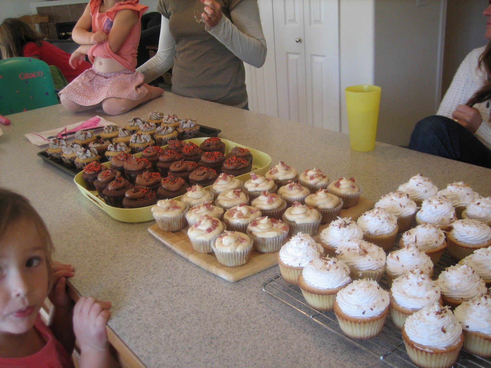 The Ditto's: 1st annual cupcake wars