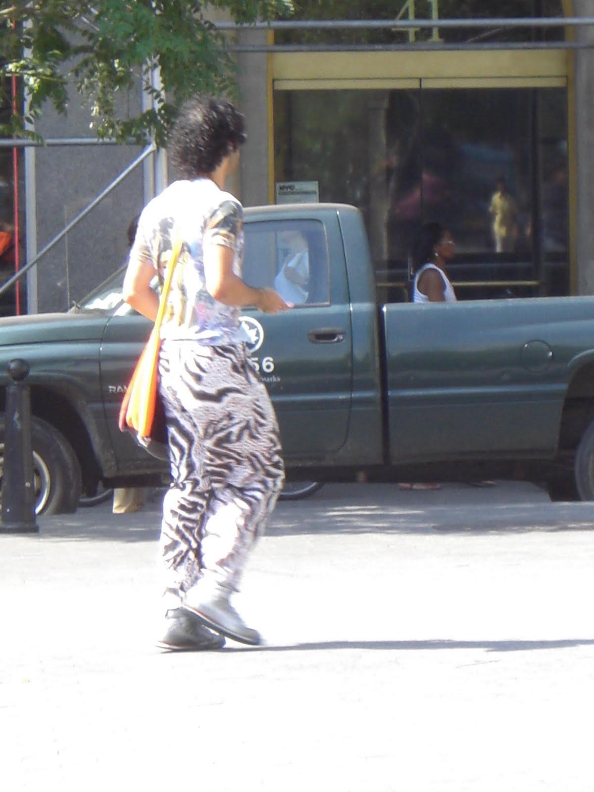 Fashion Hunter: Crazy Legs has Got Crazy Pants...