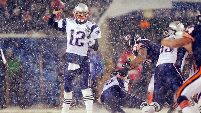 Best Pictures| Artwork: tom brady patriots snow