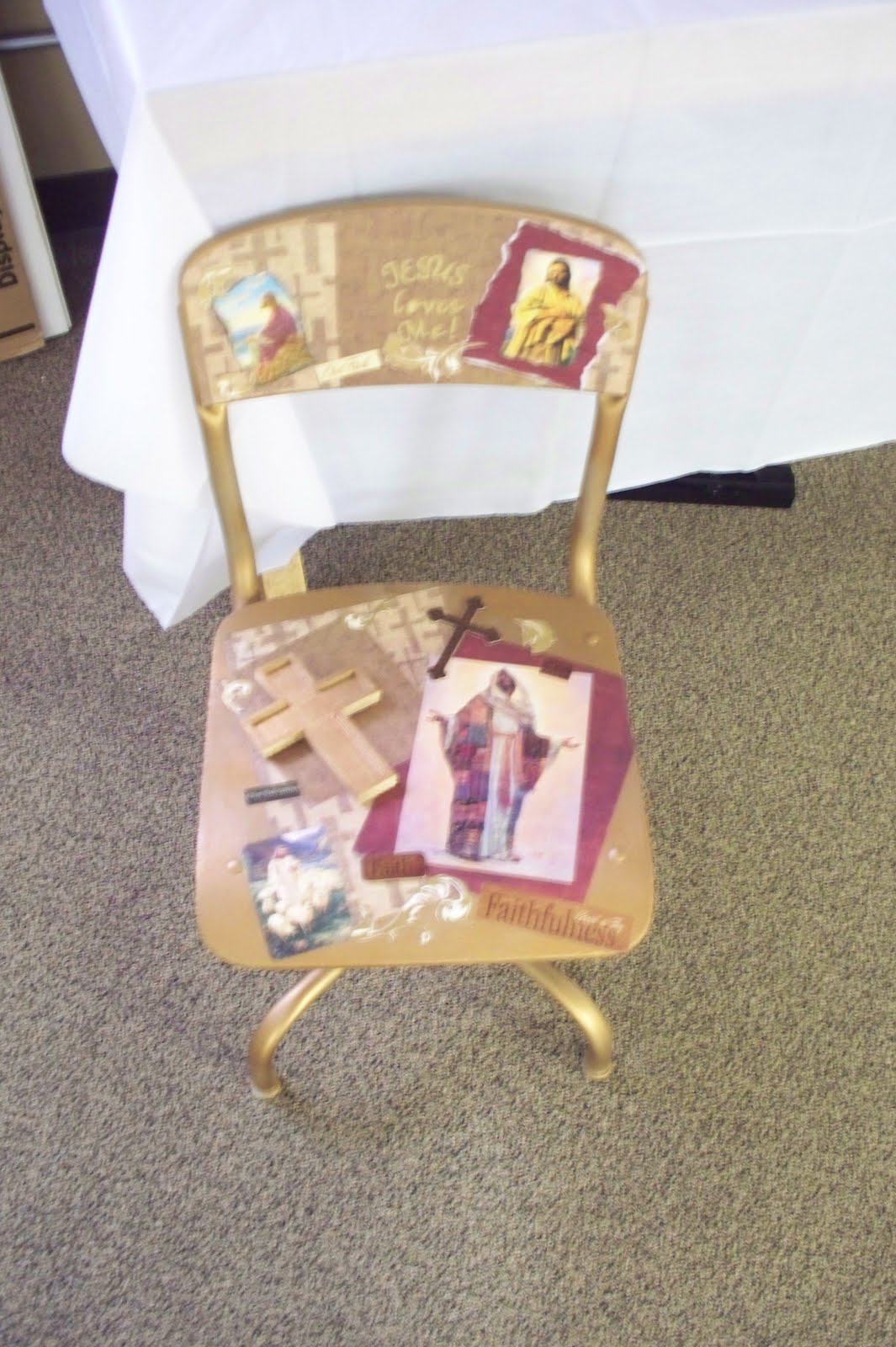 I teach Preschool: Completed Jesus Chair