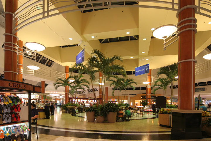 Welcome to Miami & The Beaches: Miami International Mall Rings in the ...