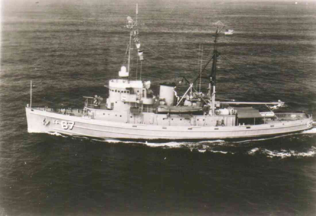 Naval Warfare: USS Apache (AT-67, ATF-67)