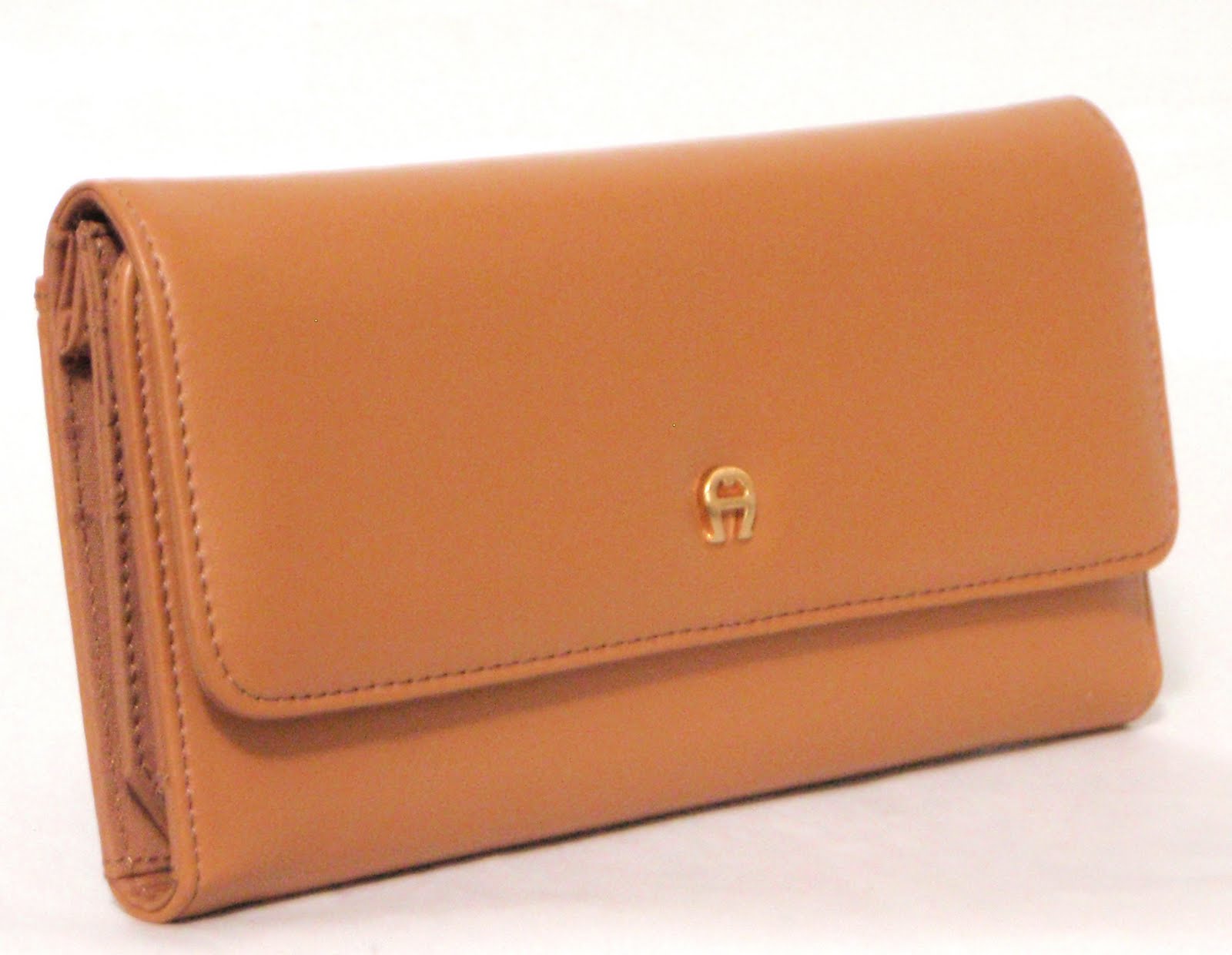 Boutique Malaysia: ETIENNE AIGNER CLASSIC SMOOTH NAPPA WOMEN CHECKBOOK ...