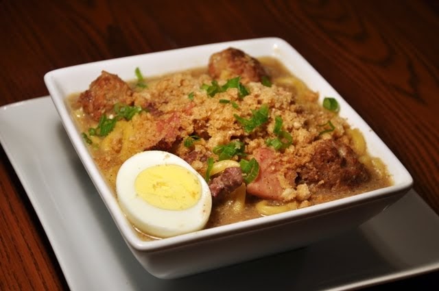 A Filipino Food and Recipe Experience: Lomi | Pancit Lomi