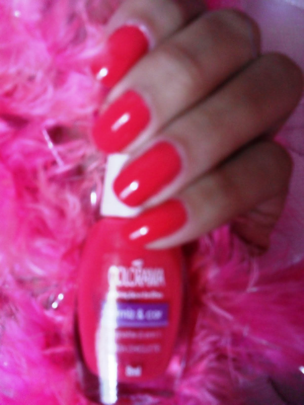 SoMoS tOdAs DiVaS: Cor da semana - Rosa chiclete (Colorama)