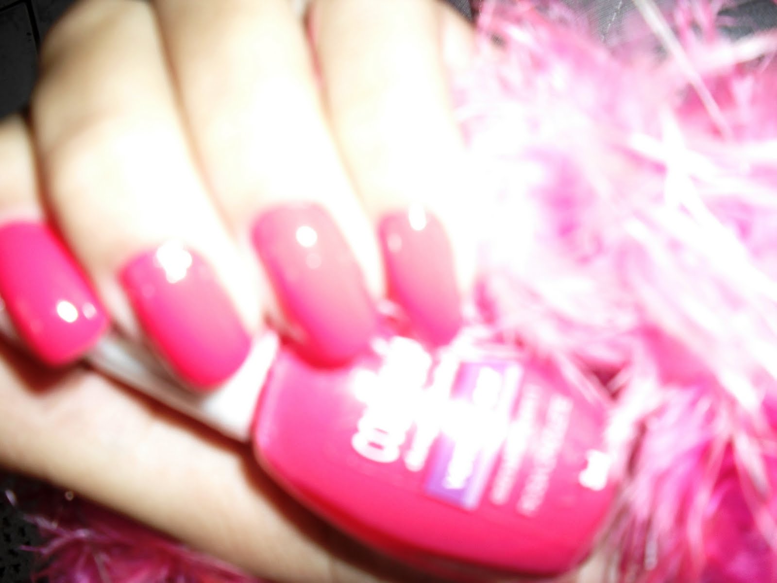 SoMoS tOdAs DiVaS: Cor da semana - Rosa chiclete (Colorama)