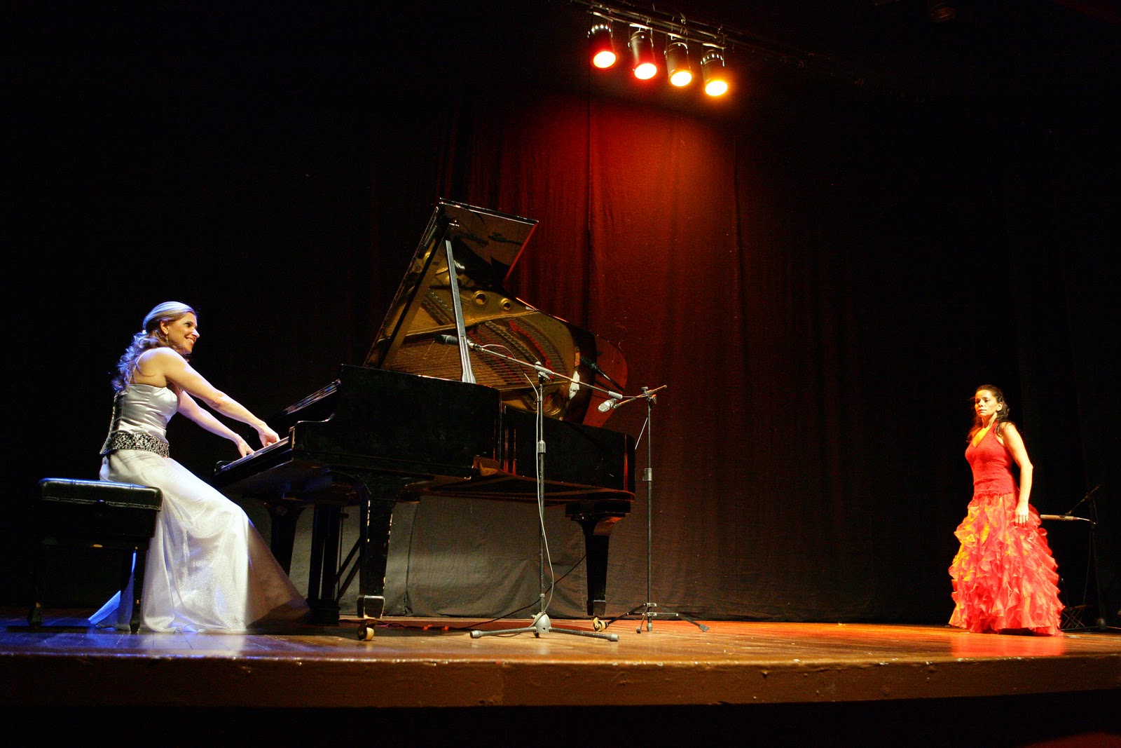 Maria Alice de Mendonça / Performances