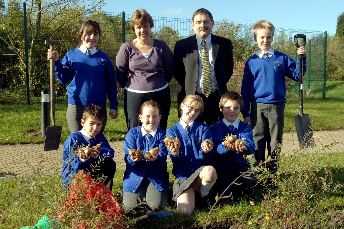 Councillor Chris Ready: Canon Sharples Bulb Planting 2006