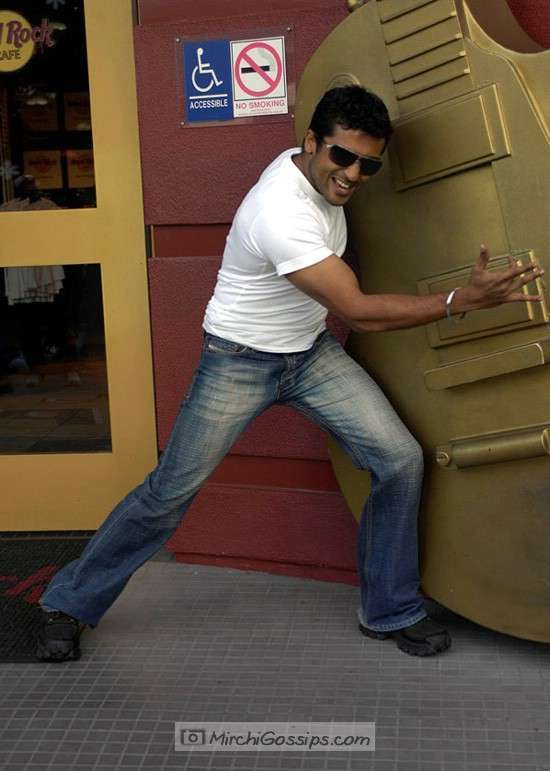 Wallpapers: Ayan Movie