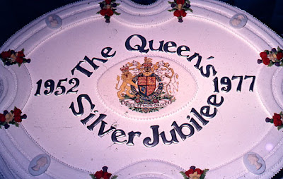 Winifred Wheeler: The Queen's Silver Jubilee Cake