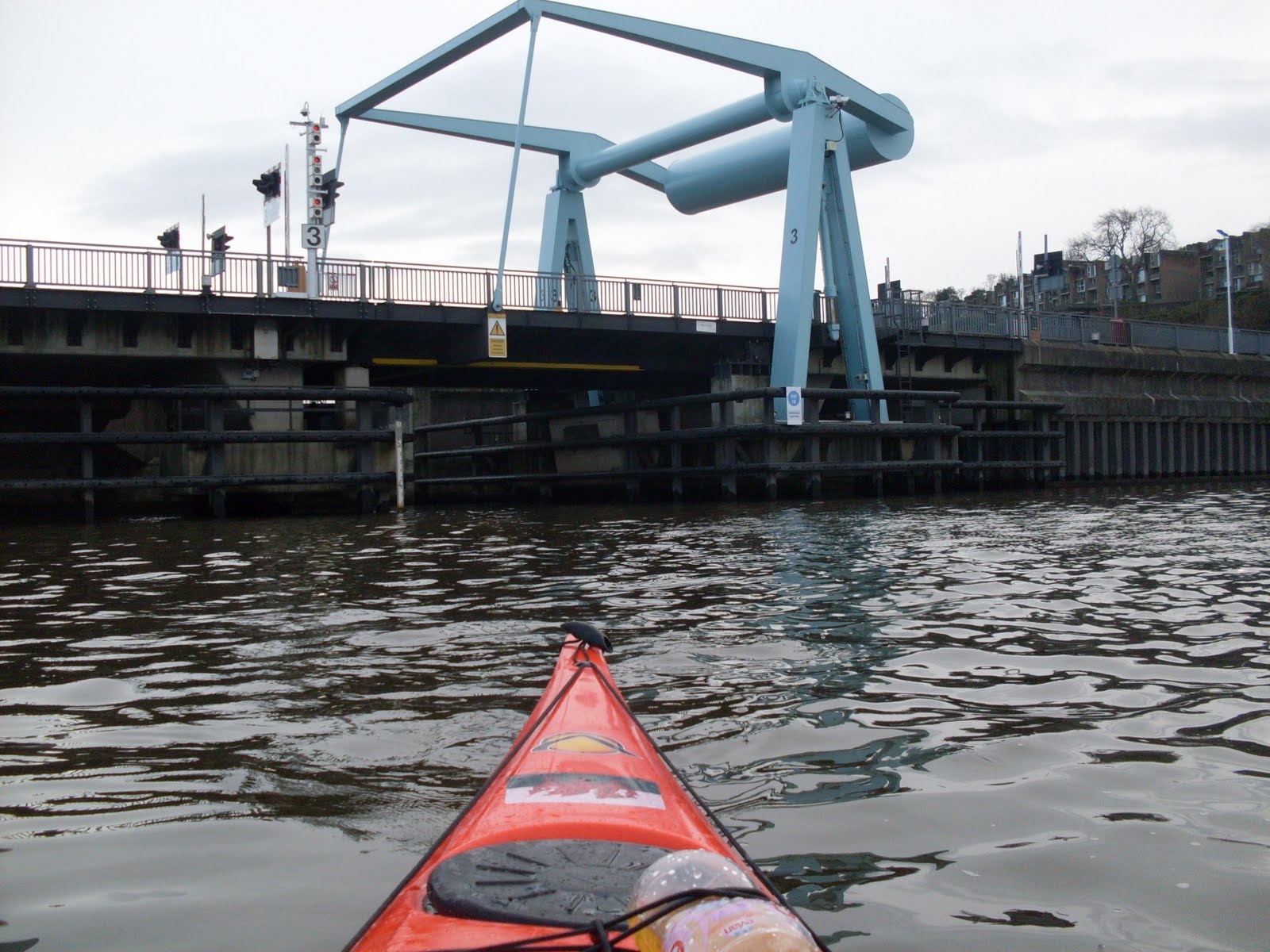 Stuart Yendle - Sea Kayak Adventures: Cardiff Bay 28/11/09