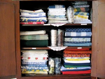 MAY DAYS: Table Linen Storage
