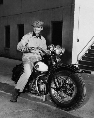 Asylum Mobilitarium: Clark Gable