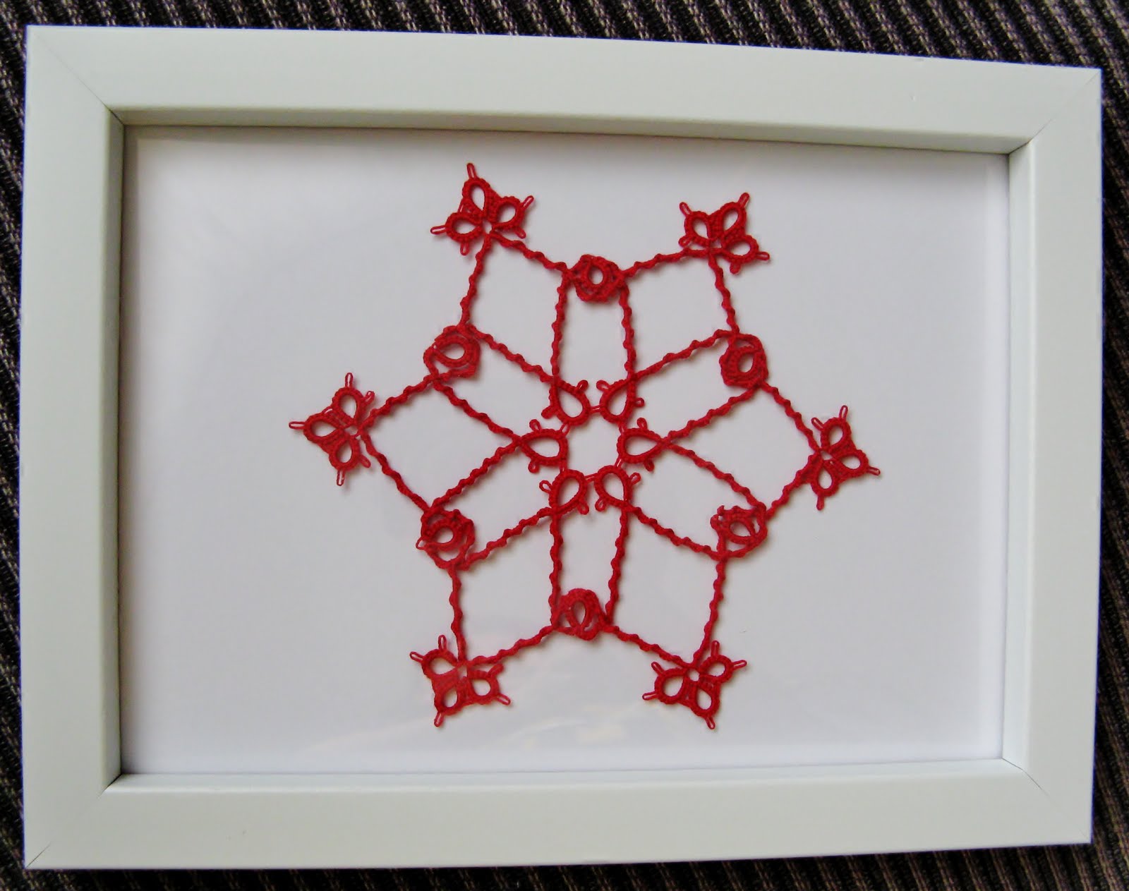 UMI & TSURU: More Framed Tatting