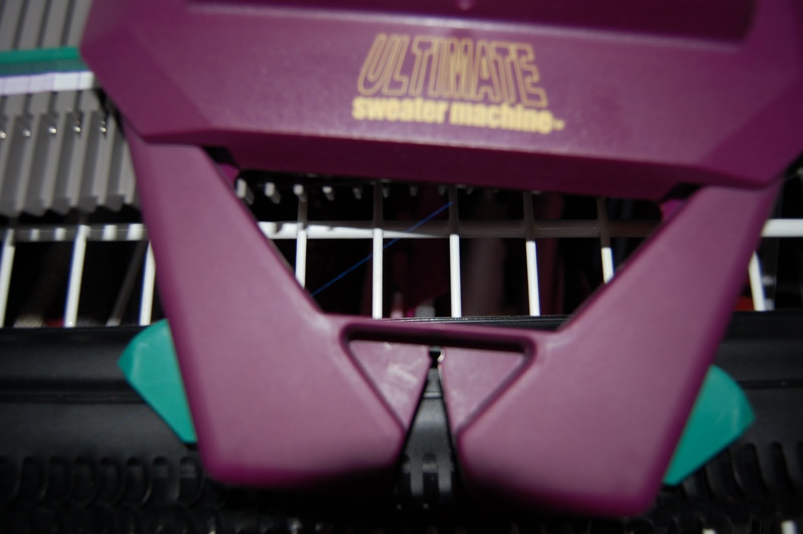 Katiedid Crafts: Ultimate Sweater Machine