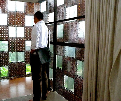 A T T A i S M: RUMAH BOTOL