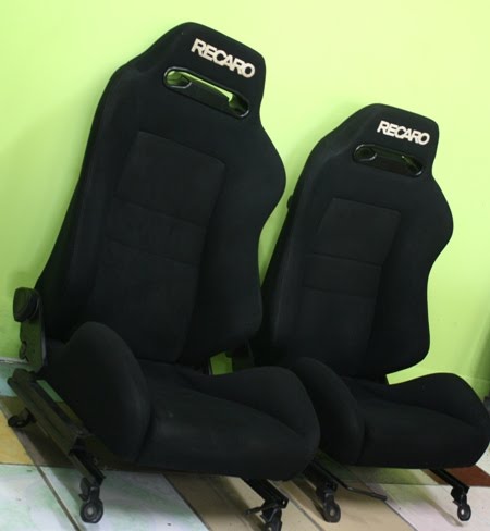 Dingz Garage: Seat Recaro SR3 black