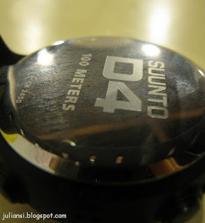 Jules eating guide to Malaysia & beyond: Suunto D4 - New Dive Computer!