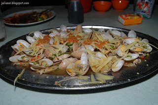 Jules eating guide to Malaysia & beyond: Exquisite La La at Restoran ...