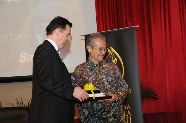 ROYAL MQTK AHLULBAIT ORGANISATION PORTAL (RMAO): HARUN YAHYA NOTES ...