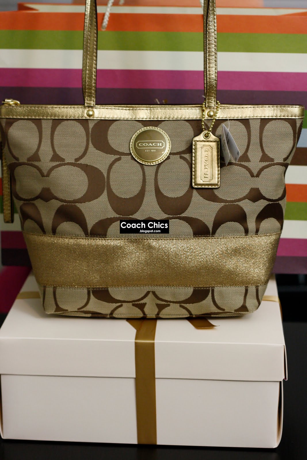 Coach Chics: Coach newly launched Signature Stripe Tote