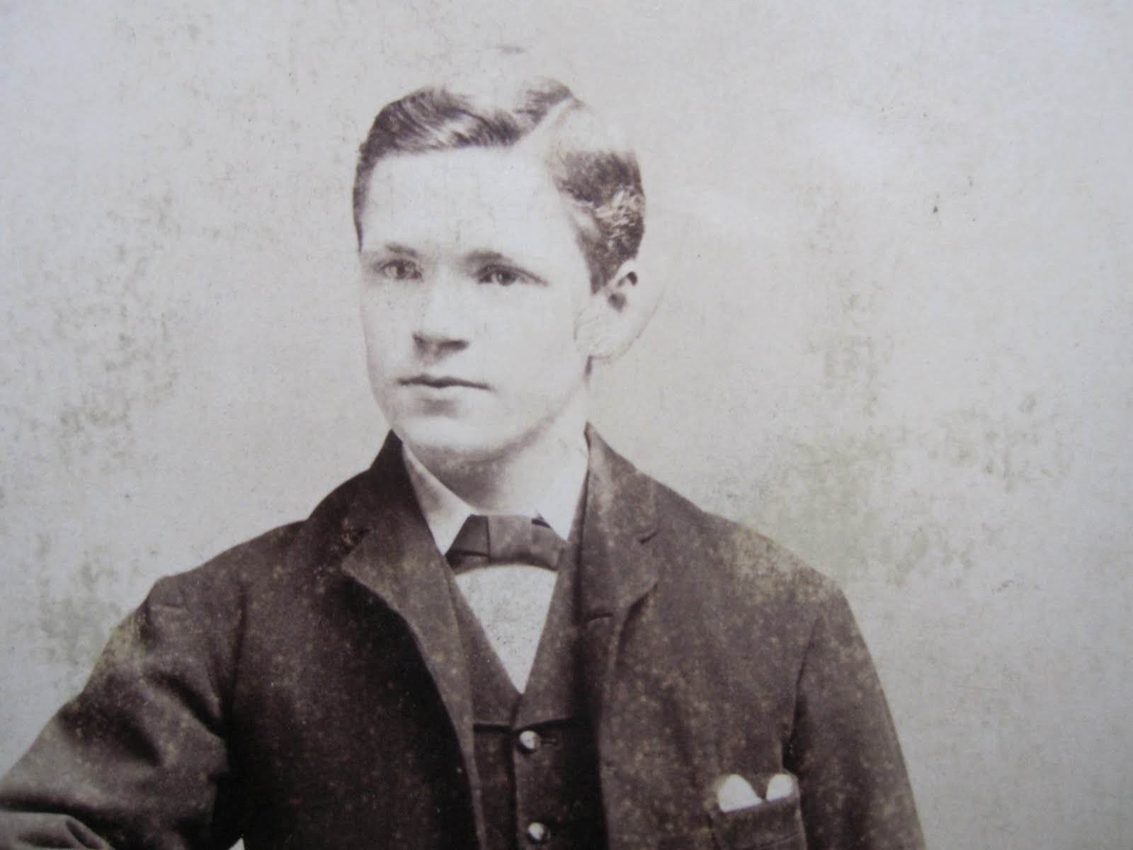 Family Affairs: The are only 2 Robert Nicoll's