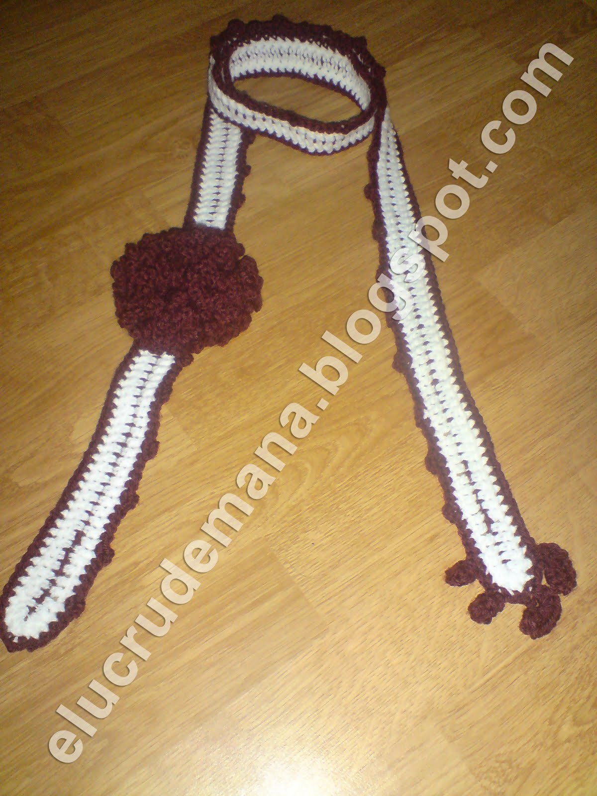 eLucru de mana: esarfa - colier crosetata