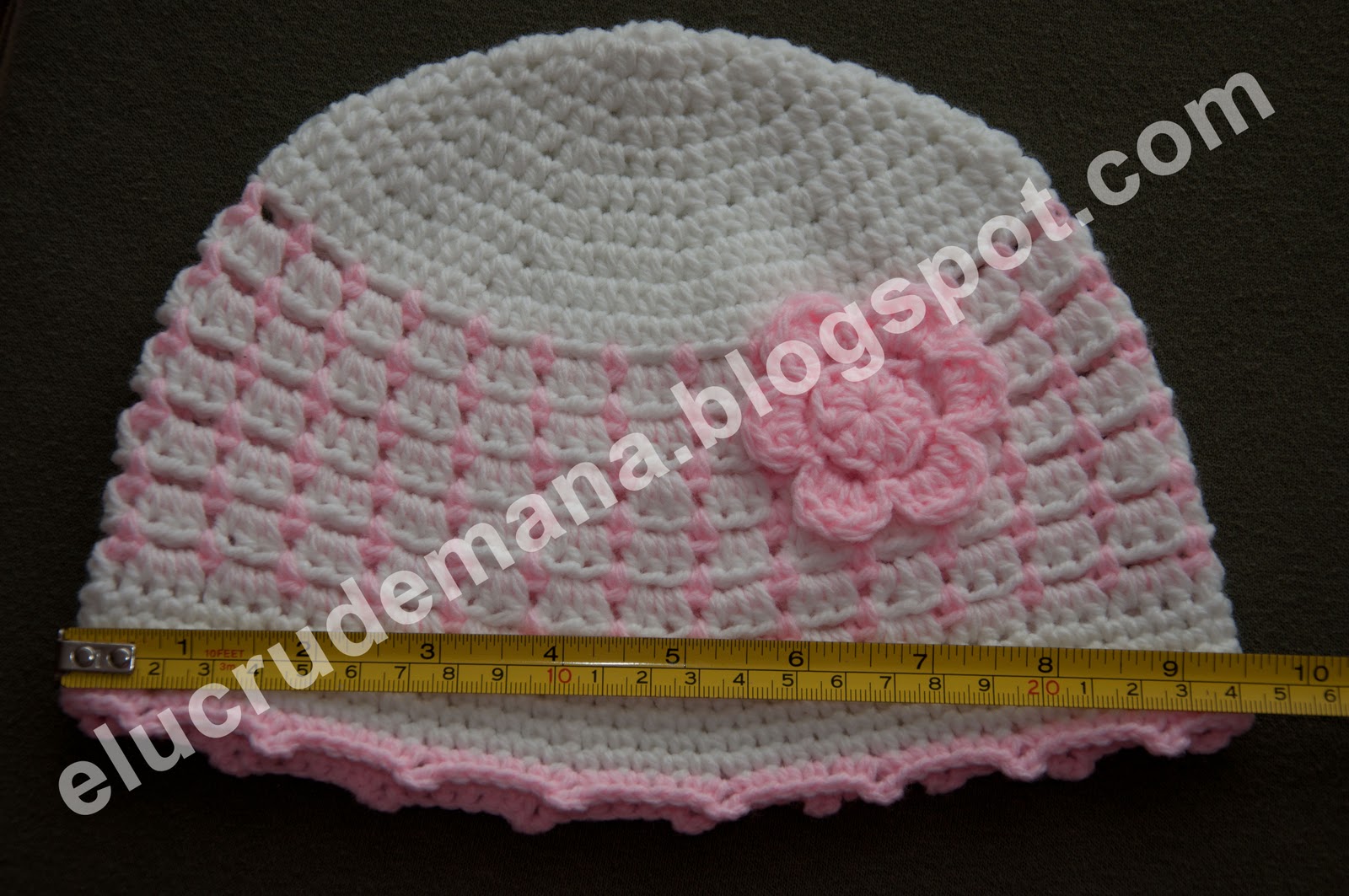 eLucru de mana: caciula crosetata "Roz cu Alb"