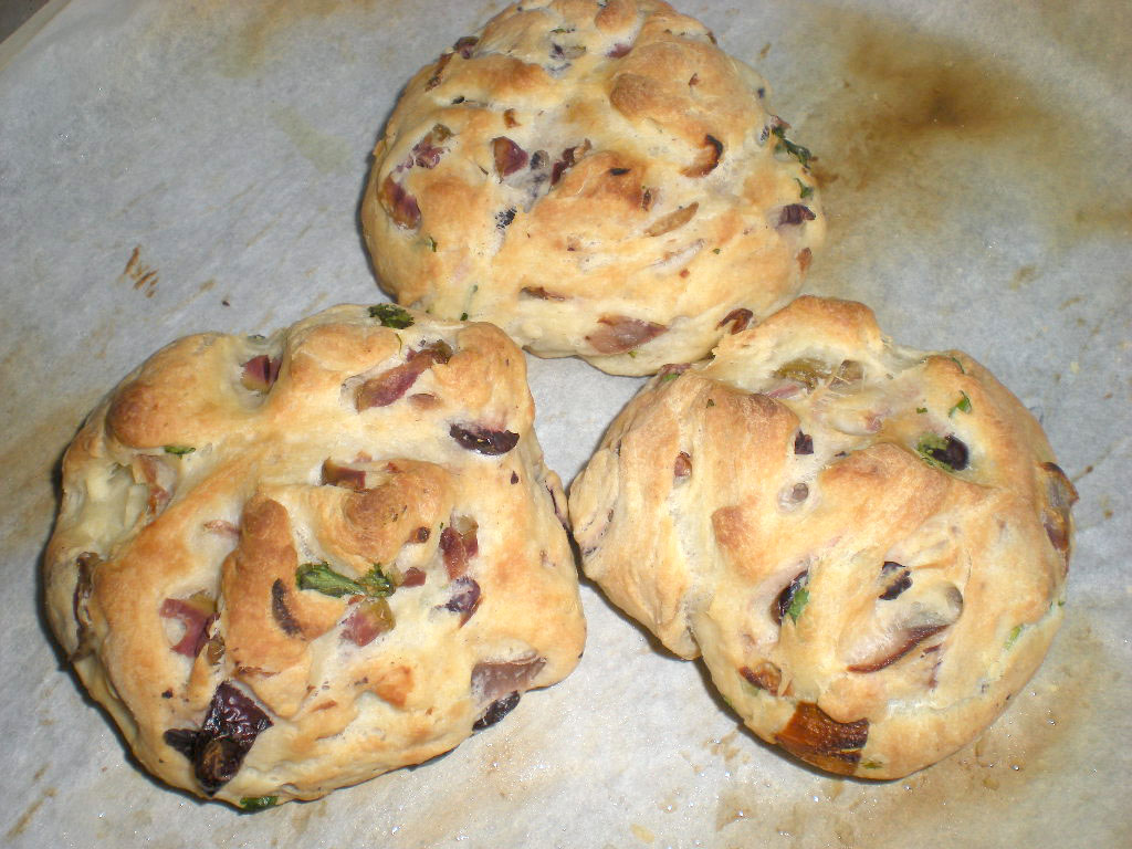 Random Cuisine: Mediterranean Rolls