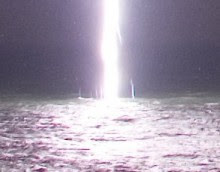 Amazing....: A Lightning Bolt Hits Water, So Close You Can See Its ...
