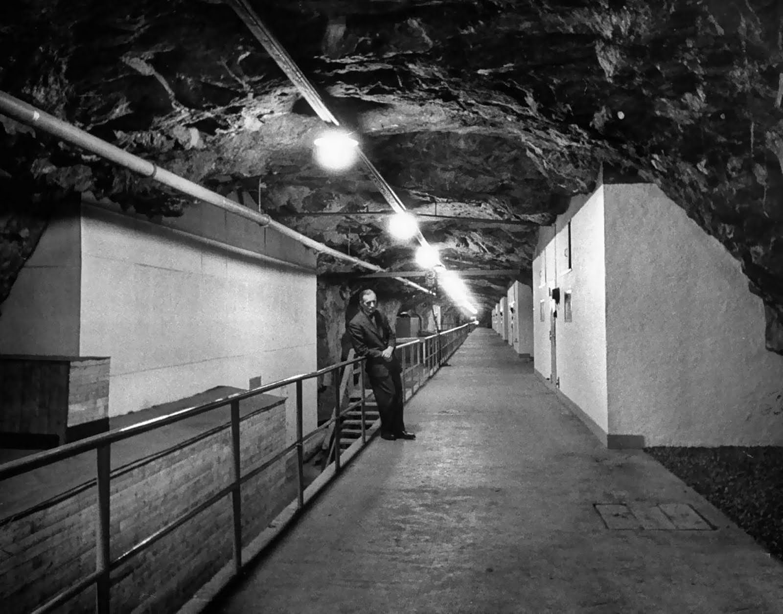 ATOMIC-ANNIHILATION: 1960's ... West German fallout shelter