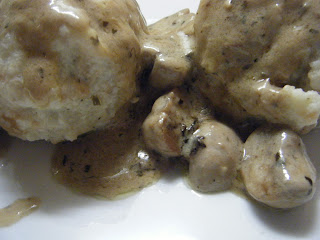 Ειναι μιαμ η μπλιαξ;: Knödel - Κν(ο)έντελ