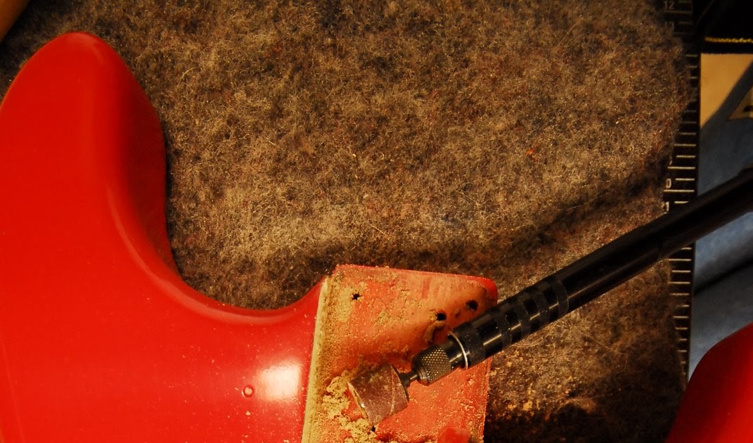 Custom Stratocaster: Neck Pocket