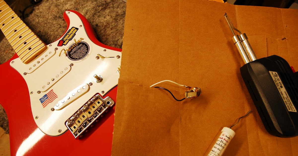 Custom Stratocaster: Output Jack