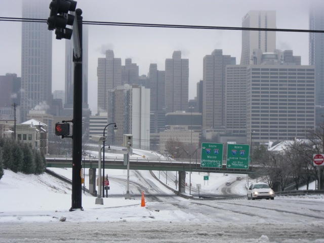 Melformer: SnowLanta Jan. 2011 hahah ATLANTA,GEORGIA shut down for a ...