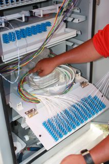 Malaysia Fiber Optic Expertise: HSBB Job Continue - Termination at FDC