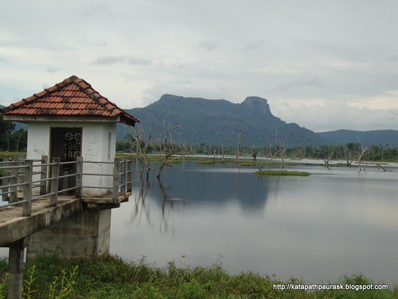 katapath paura_කැටපත් පවුර_: Beauty of Sri Lanka