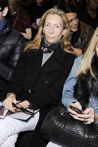 The Classic Minimalist: Tonne Goodman: The Essence of Effortless Chic